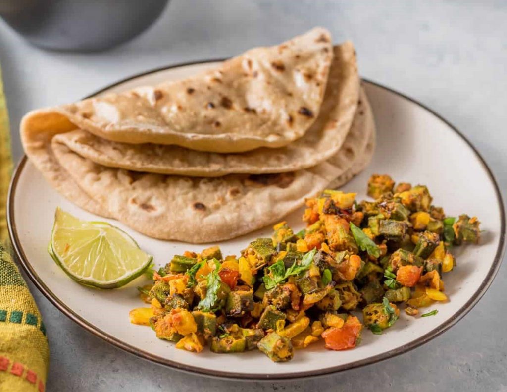 Bhindi Masala and Roti - FoodiaQ