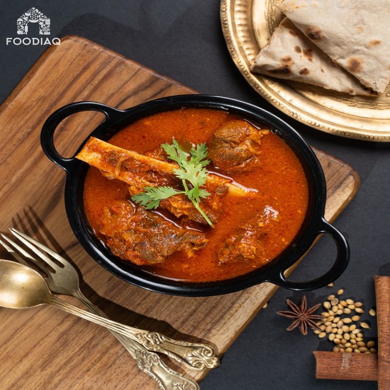 Rajasthani Laal Maas with Roti - FoodiaQ