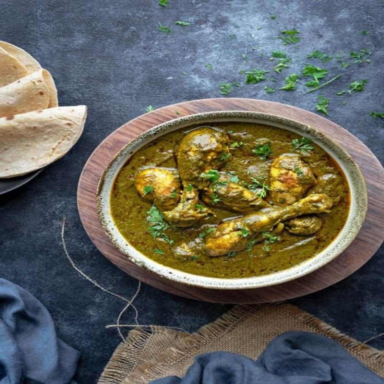 Green Chicken & Roti - FoodiaQ